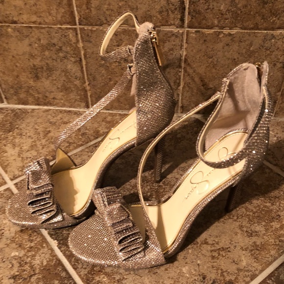 Jessica Simpson | Shoes | Jessica Simpson Gold Glitter Crystal Bow ...